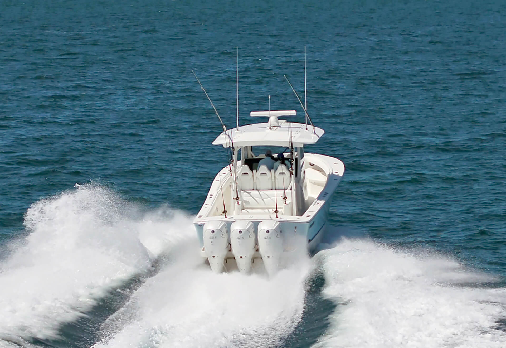 Regulator 37: Premium Offshore Experience | Regulator Marine