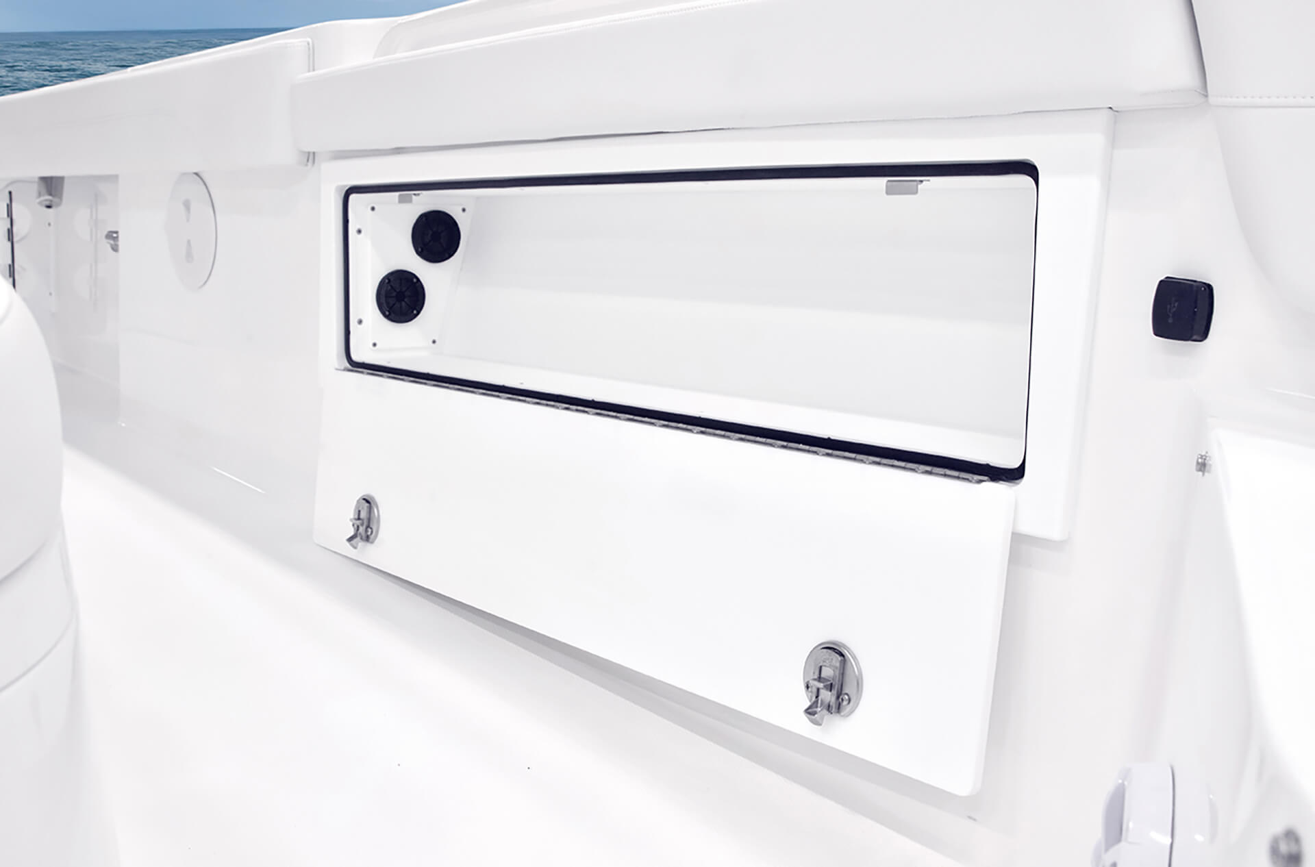 Regulator 30XO: Elite Offshore Fishing | Regulator Marine