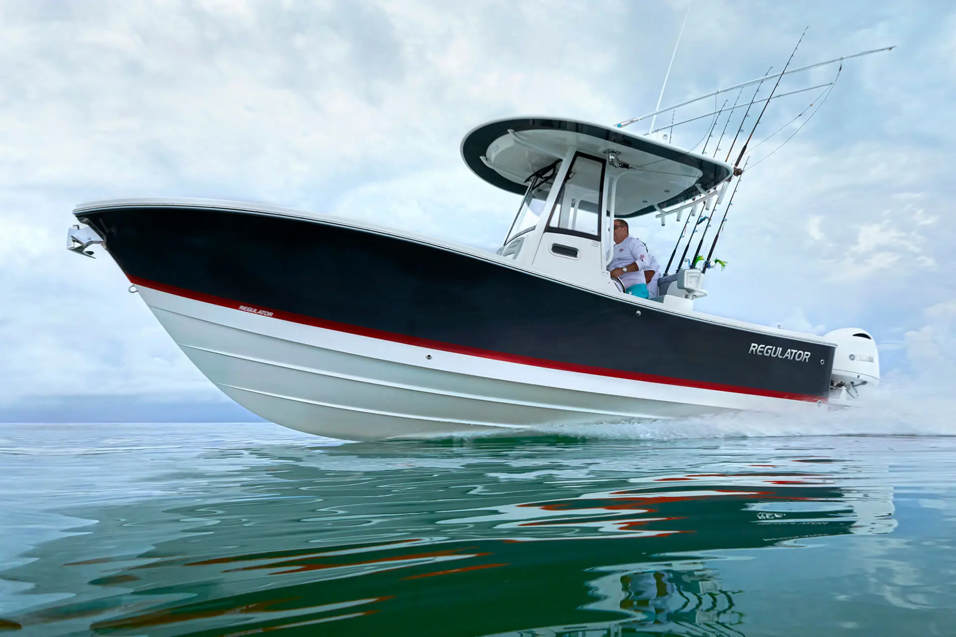 23 Ft Fishing Boat | Regulator Marine