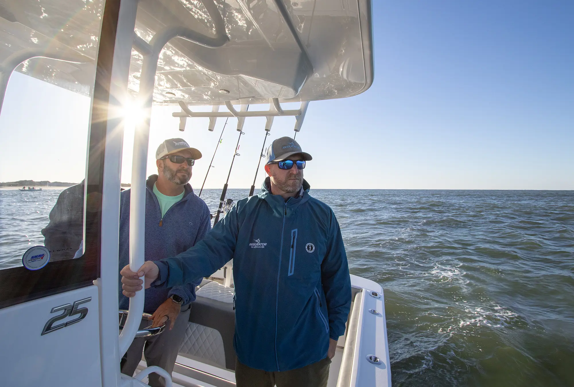 Regulator 25 Center Console Boat | Regulator Marine