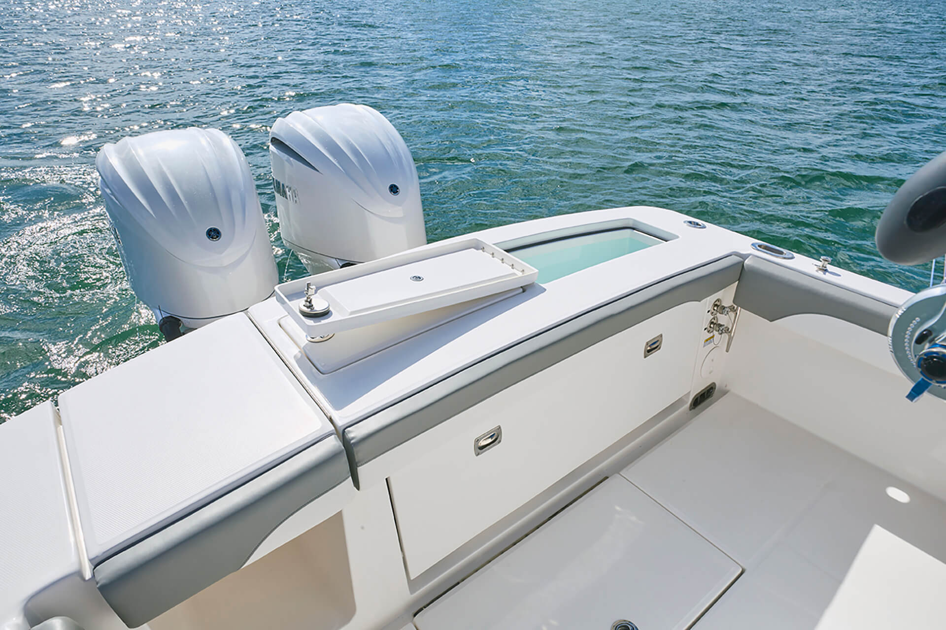 Regulator 28 Center Console Boat | Regulator Marine