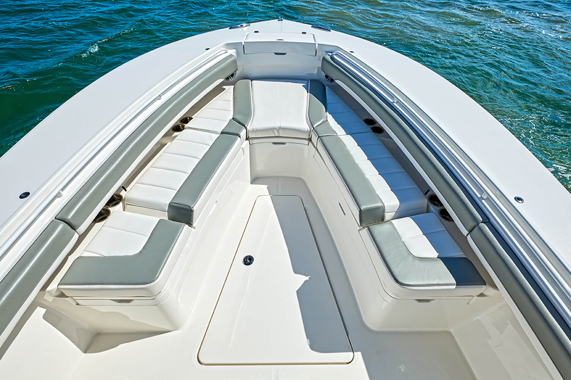 Regulator 28 Center Console Boat | Regulator Marine