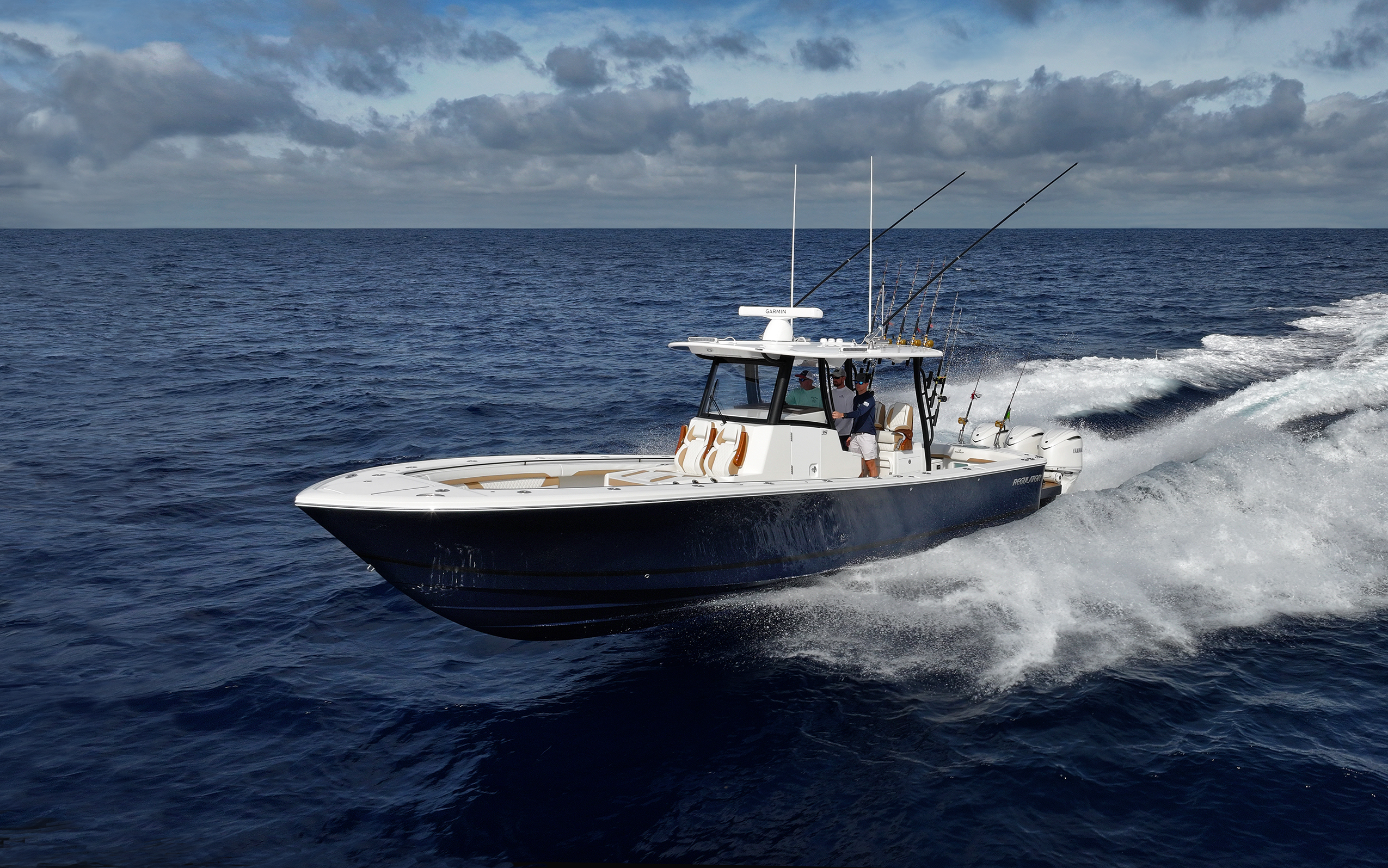 Regulator 35: Game-Changing Offshore Center Console Boat