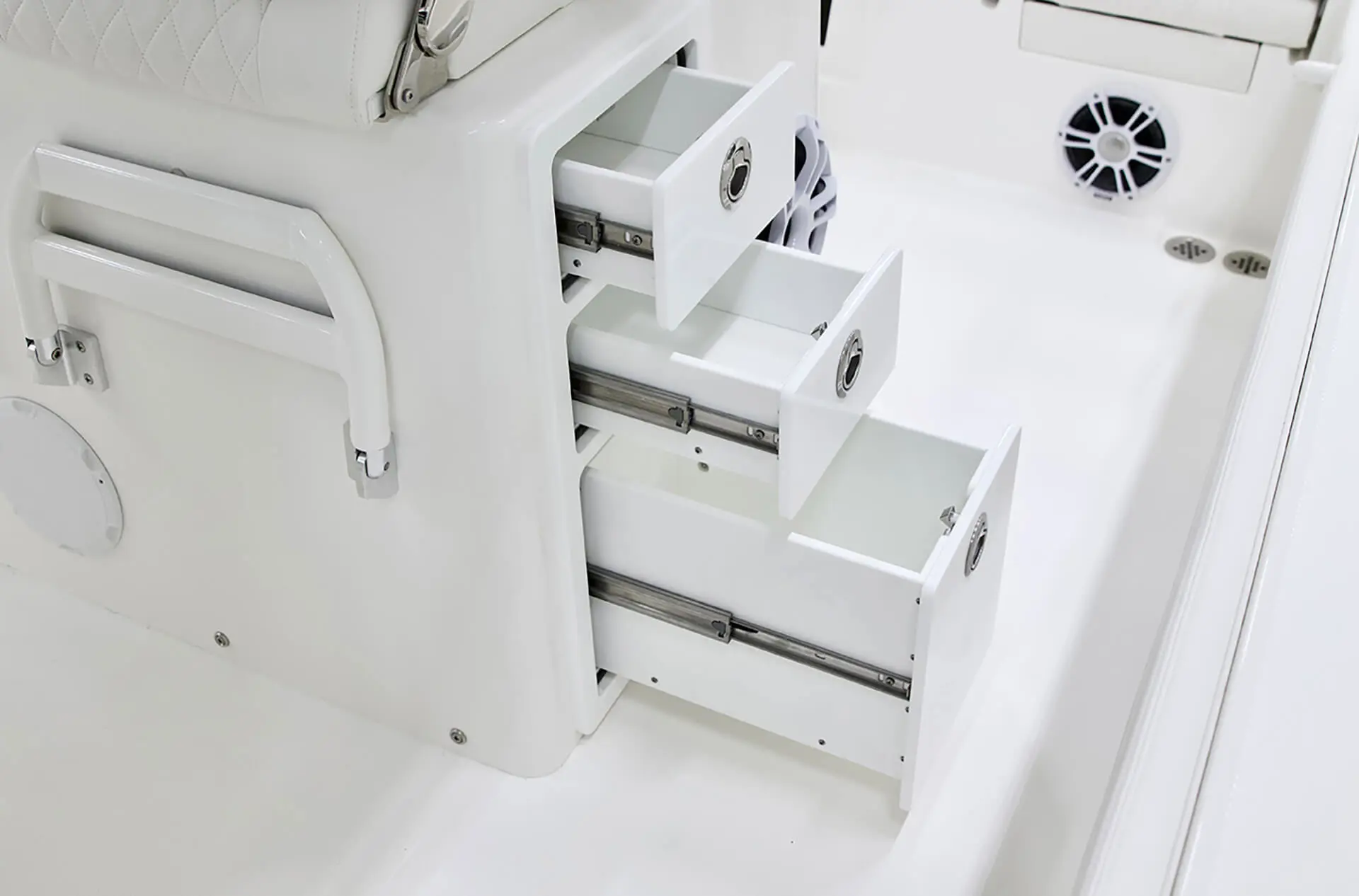 Regulator 30XO: Elite Offshore Fishing | Regulator Marine