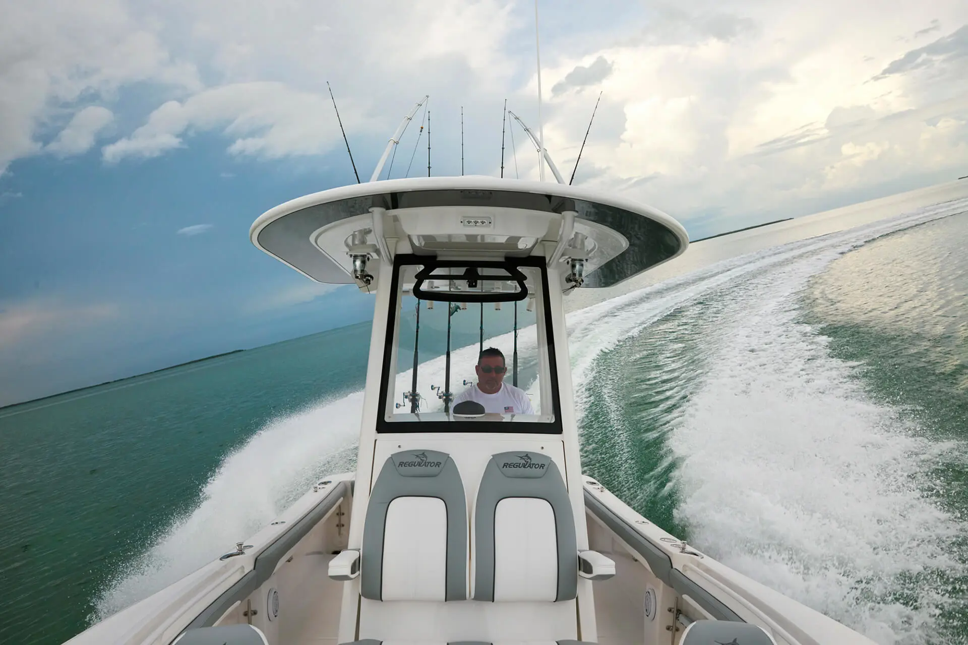 23 Ft Fishing Boat | Regulator Marine