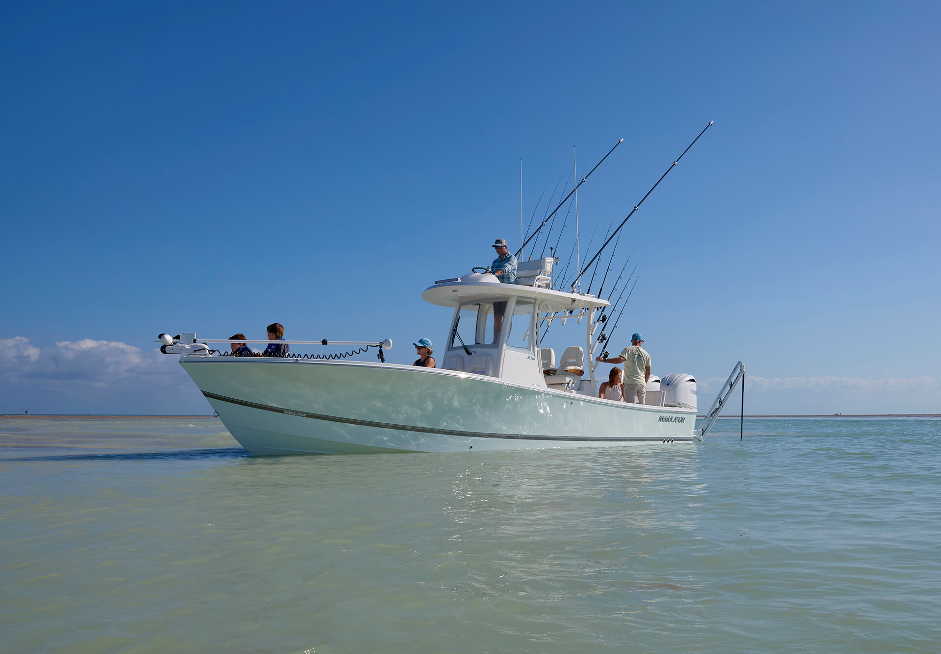 Regulator 30XO: Elite Offshore Fishing | Regulator Marine