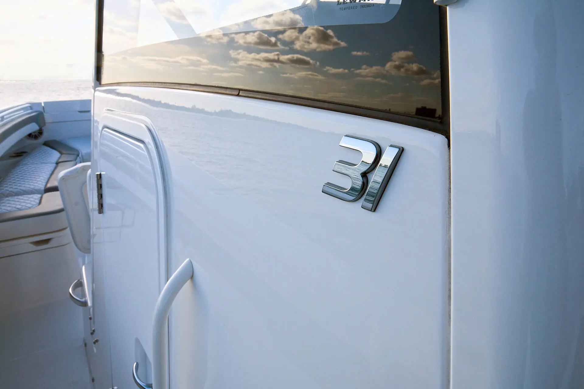 31 Ft Fishing Boat | Regulator Marine