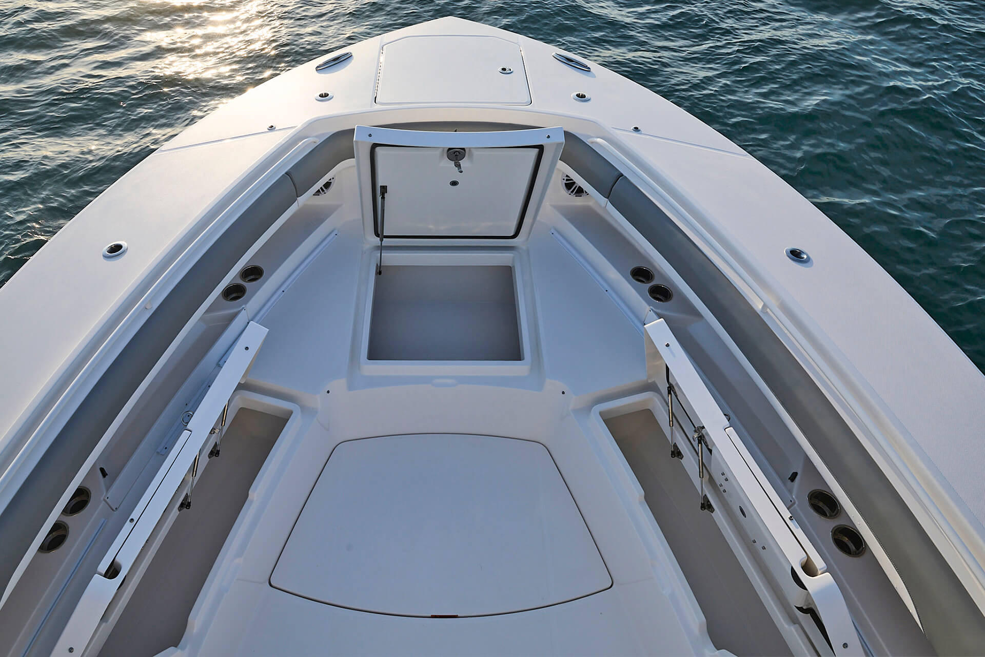 Regulator 37: Premium Offshore Experience | Regulator Marine