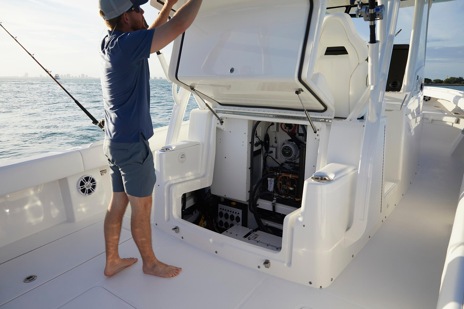 Regulator 37: Premium Offshore Experience | Regulator Marine