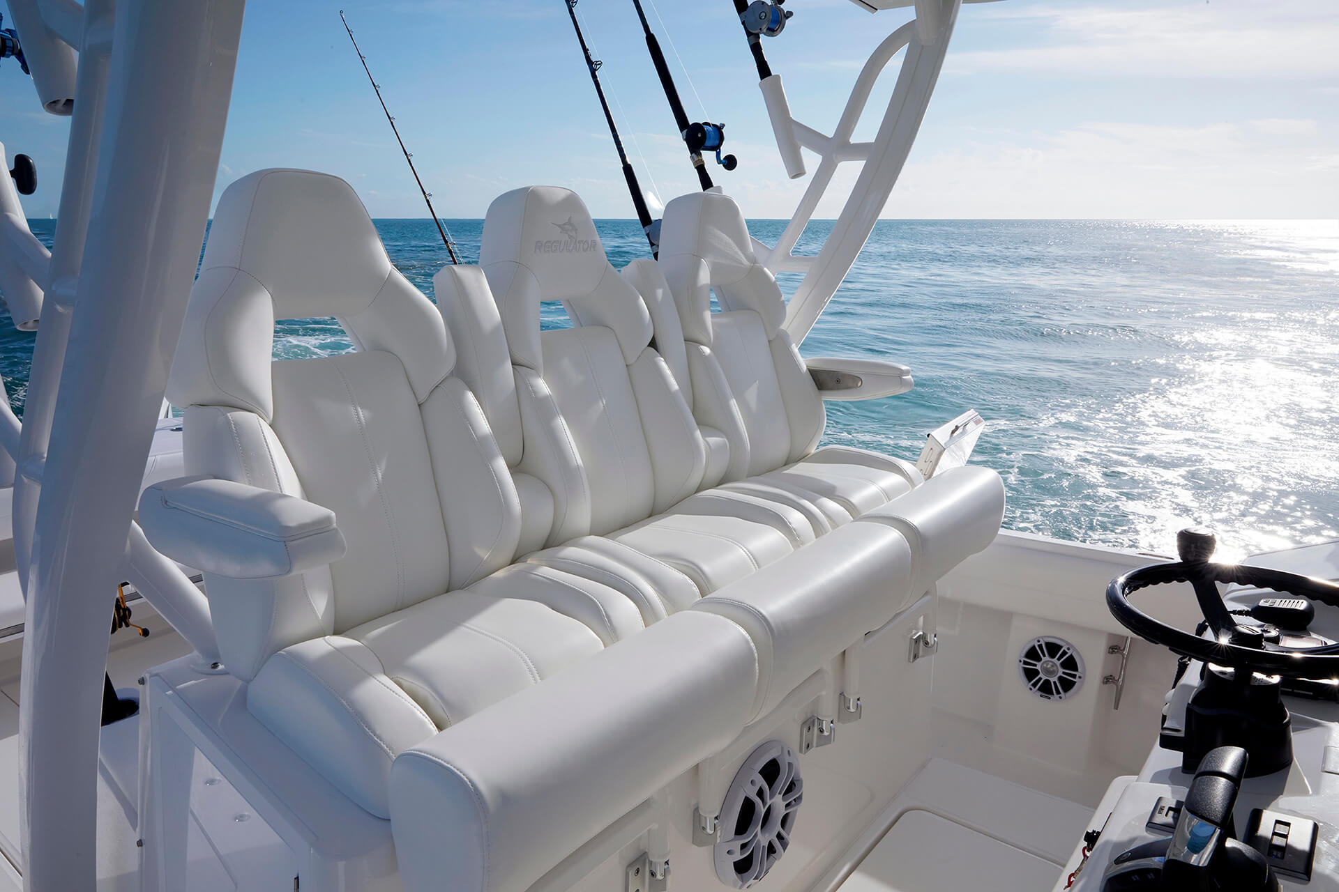 Regulator 37: Premium Offshore Experience | Regulator Marine