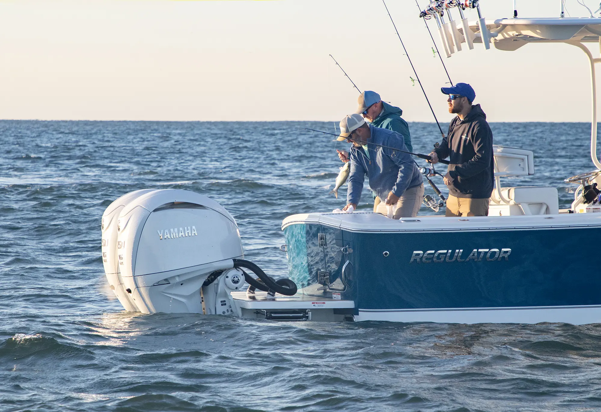 Regulator 25 Center Console Boat | Regulator Marine