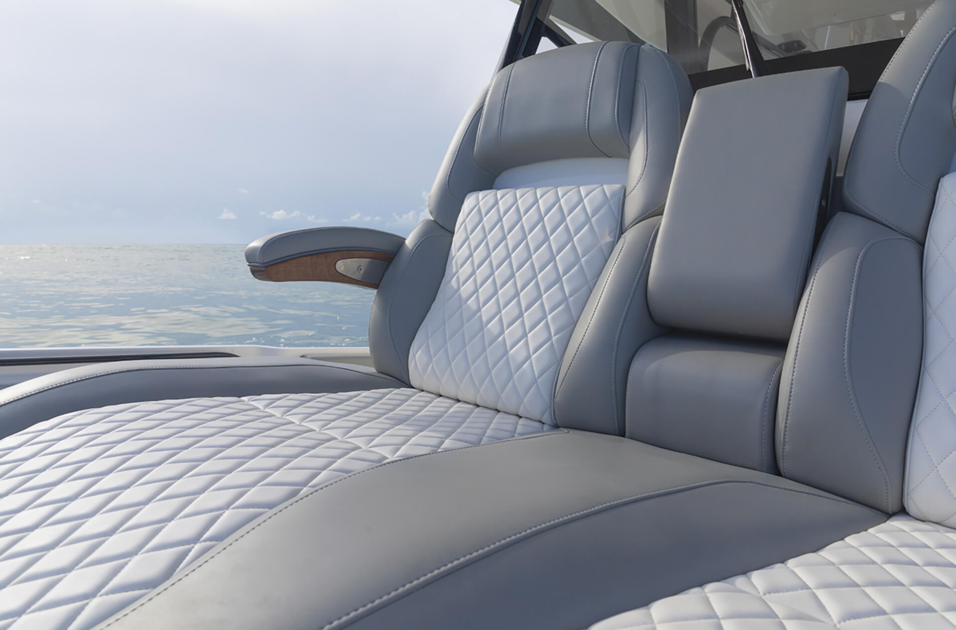 Regulator 41: Leading Fishing Vessel | Regulator Marine