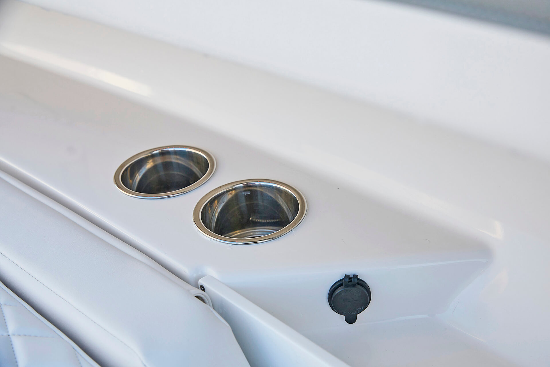 Regulator 37: Premium Offshore Experience | Regulator Marine